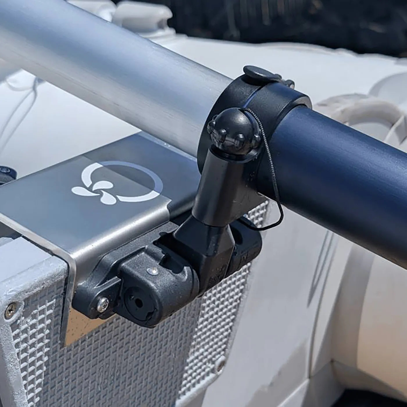 TEMO 450 Removable Oarlock Fitting
